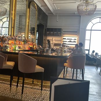 FAIRVIEW BAR AND RESTAURANT - Updated August 2024 - 364 Photos & 94 ...