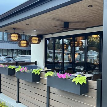 BURTONS GRILL & BAR - Updated August 2025 - 61 Photos & 21 Reviews ...