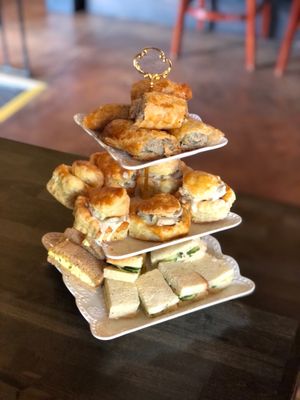 MYSTIC ROGUE IRISH PUB - 96 Photos & 24 Reviews - Irish - 6070 N ...