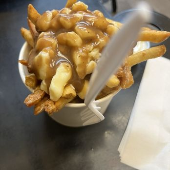 FRITZ EUROPEAN FRY HOUSE - Updated June 2025 - 945 Photos & 879 Reviews ...