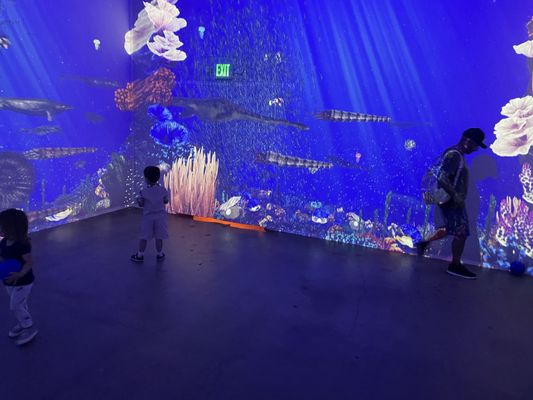 DINOS ALIVE - Updated December 2025 - 39 Photos & 13 Reviews - 31 15th ...