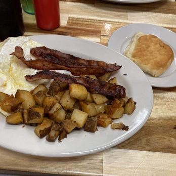 JAKES DINER - DOWNTOWN - Updated September 2025 - 63 Photos & 30 Reviews - 611 S Elm St ...