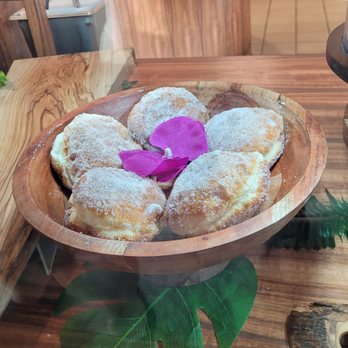 HELLO HILO - Updated December 2025 - 463 Photos & 241 Reviews - 1881 ...