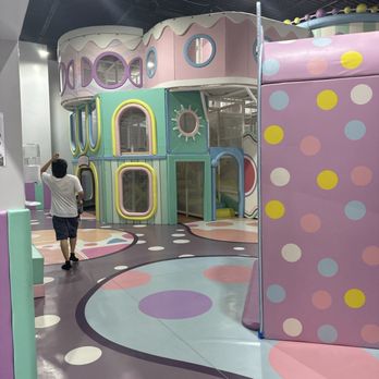 CANDYLAND ADVENTURE - Updated November 2025 - 10 Photos - 641 Baltimore ...