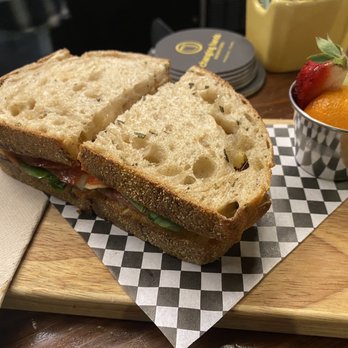 FIRST DRAFT BOOK BAR - Updated March 2025 - 175 Photos & 131 Reviews ...