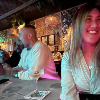 THE HULA HULA ROOM - Updated June 2024 - 91 Photos & 39 Reviews - 20930 ...