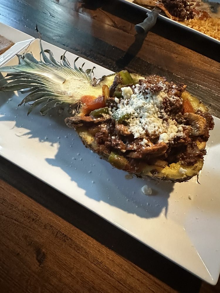 CALDERA BAR & GRILL - Updated March 2025 - 12 Photos - 230 E Main St ...