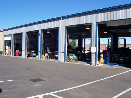 BOB THOMAS AUTOMOTIVE - Updated December 2025 - 19 Photos & 27 Reviews ...