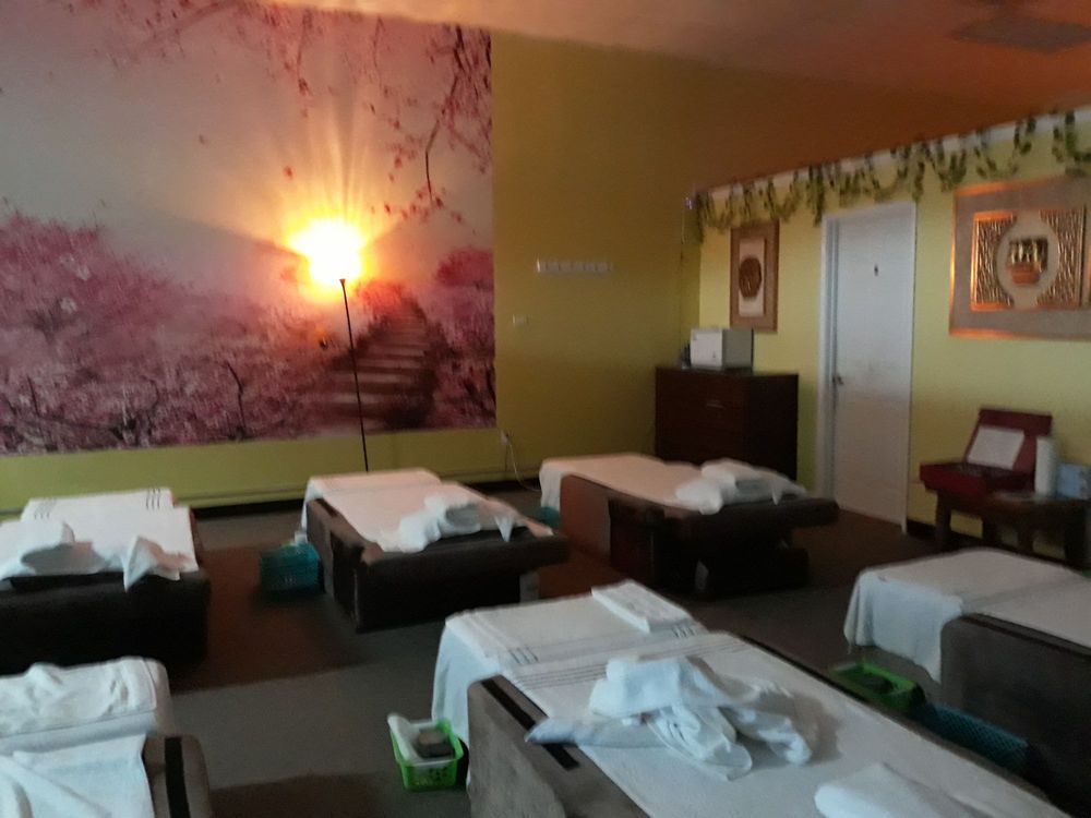 NATURE SPA - 18 Photos & 17 Reviews - 424 W Bakerview Rd, Bellingham ...