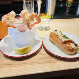 FANBOY - Updated December 2025 - 242 Photos & 107 Reviews - 2713 W ...