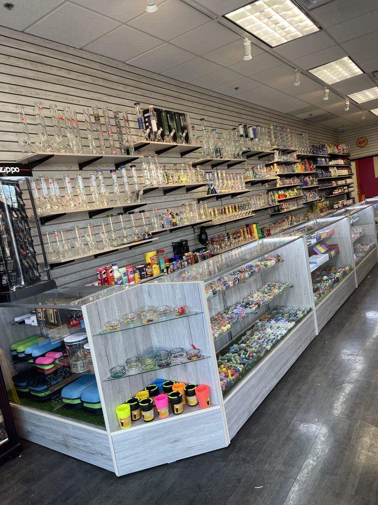 MEGA SMOKE SHOP 3 - Updated August 2025 - 27 Photos - 344 South Power ...