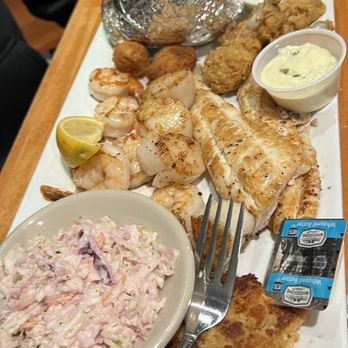 HOT FISH CLUB - Updated August 2024 - 741 Photos & 769 Reviews - 4911 ...