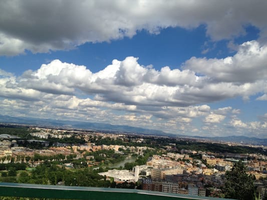 LO ZODIACO - Updated March 2025 - 34 Photos & 25 Reviews - Viale del ...