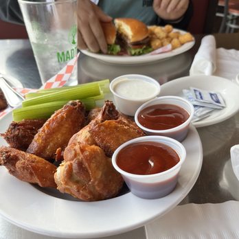 THE LUDLOW GARAGE - 120 Photos & 90 Reviews - 342 Ludlow Ave ...