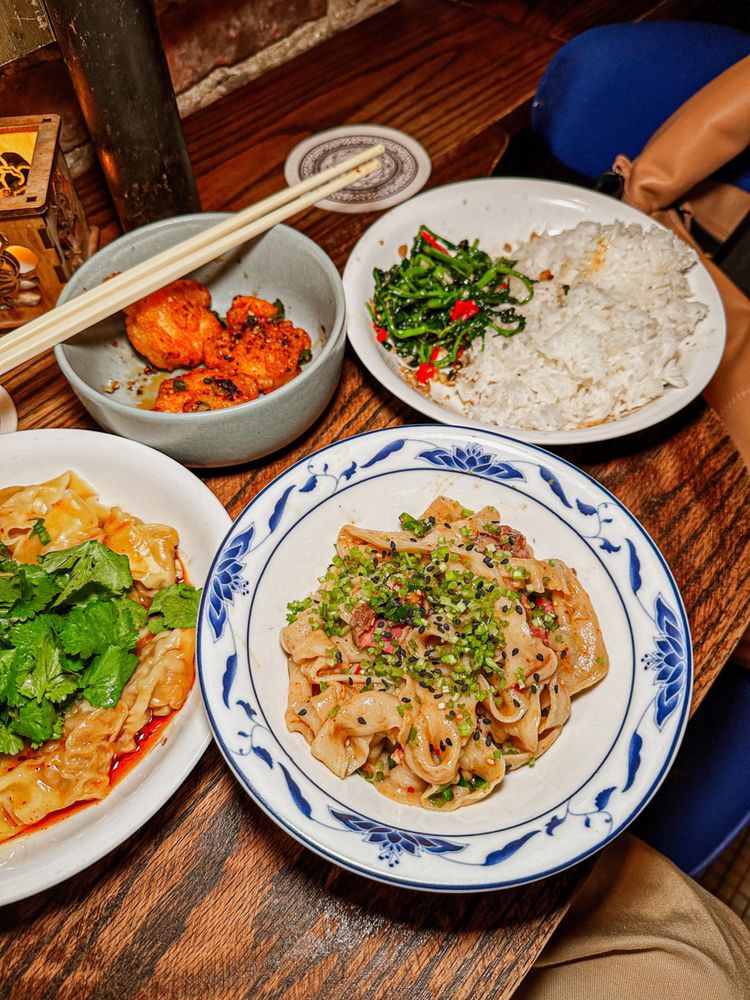 ASTORIA DC - Updated June 2024 - 697 Photos & 405 Reviews - 1521 17th ...