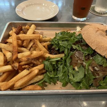 FAT HEADS SALOON - Updated December 2025 - 844 Photos & 1005 Reviews ...