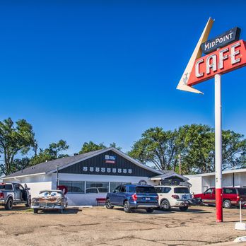 MIDPOINT CAFE AND GIFT SHOP - Updated December 2025 - 287 Photos & 136 ...