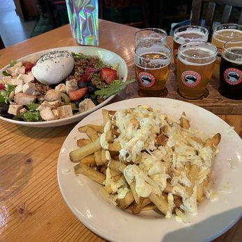 DESCHUTES BREWERY PORTLAND PUBLIC HOUSE - Updated December 2024 - 5277 ...