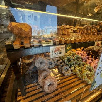 SUNMERRY BAKERY - Updated March 2025 - 1782 Photos & 722 Reviews ...