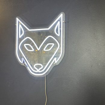 WOLF DOWN - Updated January 2026 - 60 Photos & 33 Reviews - 380 Bank St ...