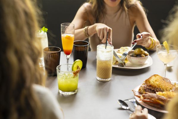 WOODSIDE - Updated January 2026 - 81 Photos & 28 Reviews - 24 Midway Sq ...