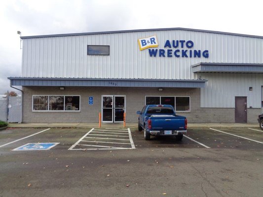 B&R AUTO WRECKING - 19 Photos - 1052 Goldfish Farm Rd, Albany, Oregon ...