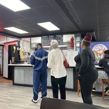 VICKI’S LUNCH VAN - Updated September 2025 - 81 Photos & 90 Reviews ...