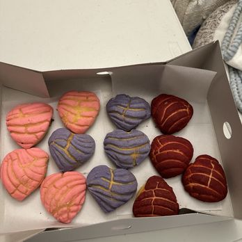 LOS ANGELITOS BAKERY - Updated October 2024 - 615 Photos & 258 Reviews ...