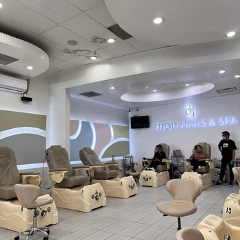 BIJOU NAILS SPA Updated February 2025 4566 Photos 707 Reviews 333 1 2 N Brand Blvd Glendale California Eyelash Service Phone Number Yelp