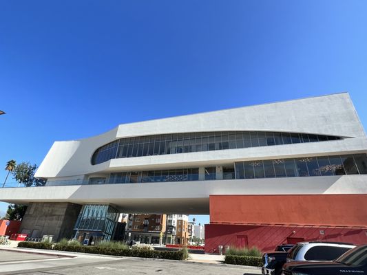 RIVERSIDE PUBLIC LIBRARY MAIN BRANCH - Updated October 2025 - 77 Photos ...