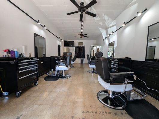 THE RIDGE BARBERSHOP - Updated October 2025 - 16 Photos & 12 Reviews ...