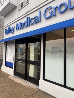 VALLEY MEDICAL GROUP - Updated October 2025 - 25 Photos & 23 Reviews ...
