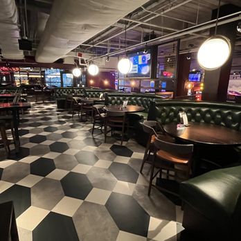 PUTTSHACK - HOUSTON - Updated May 2024 - 303 Photos & 177 Reviews ...