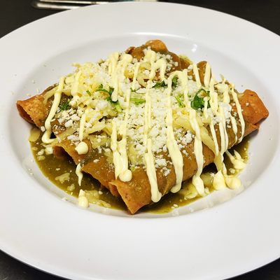 TACOHOLICS - Updated July 2025 - 23 Photos - 427 Lombrano St, San ...