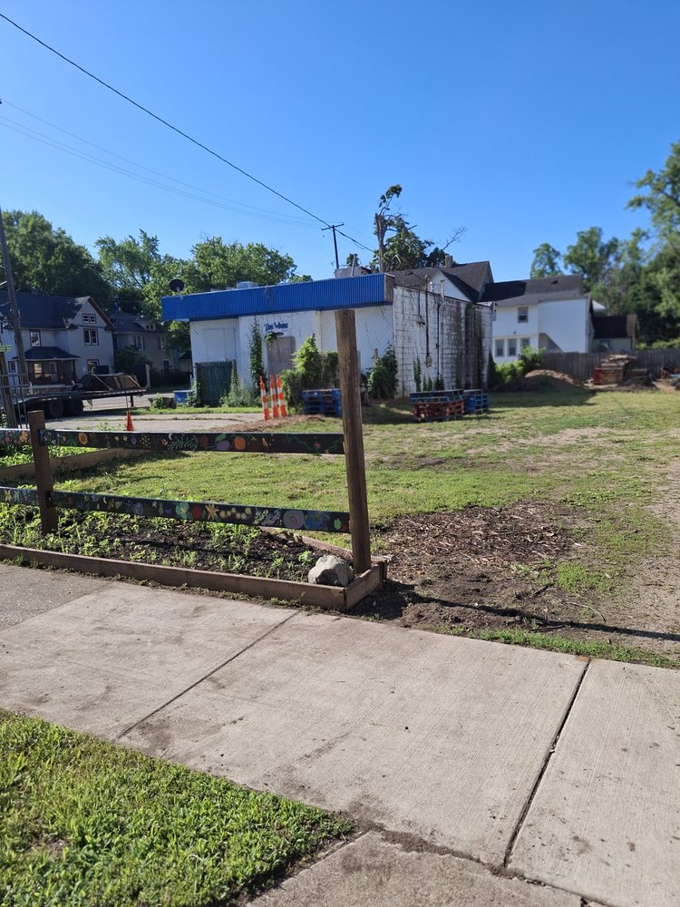 OUT 2 EARTH LANDSCAPING AND EARTH SERVICES - Updated July 2025 ...