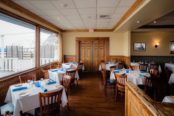 CAPTAIN BILLS RESTAURANT & CATERING - Updated October 2025 - 355 Photos ...