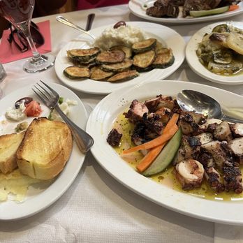 STAMATIS RESTAURANT - Updated August 2024 - 582 Photos & 523 Reviews ...