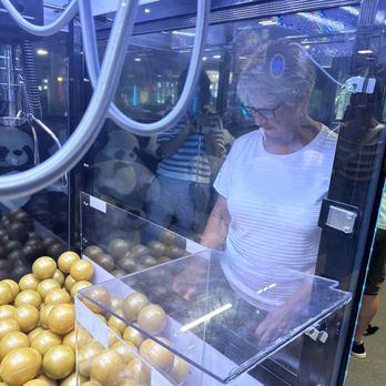 THE FAT PUTTER - Updated June 2024 - 104 Photos & 42 Reviews - 111 N ...