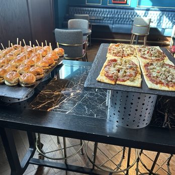 PUTTSHACK - PITTSBURGH - Updated December 2025 - 331 Photos & 189 ...