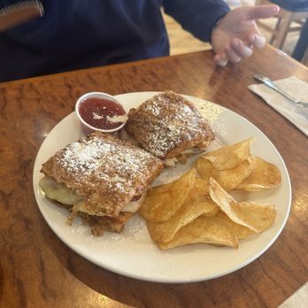 THE SLANTED PORCH - Updated October 2025 - 178 Photos & 350 Reviews ...