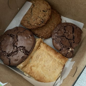 MORENO BAKERY - Updated November 2024 - 849 Photos & 780 Reviews - 737 ...