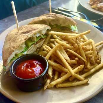 FROG & SLIM - Updated April 2025 - 1068 Photos & 538 Reviews - 1420 ...