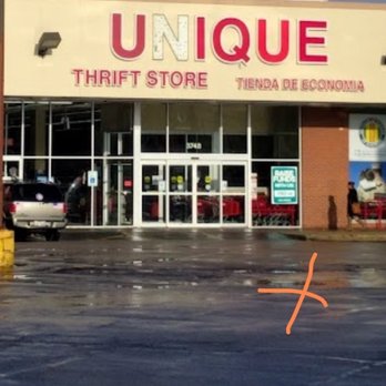 UNIQUE - Updated July 2024 - 132 Photos & 102 Reviews - 3748 N Elston ...