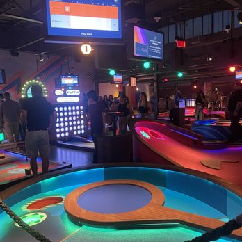 PUTTSHACK - PITTSBURGH - Updated December 2024 - 240 Photos & 143 ...