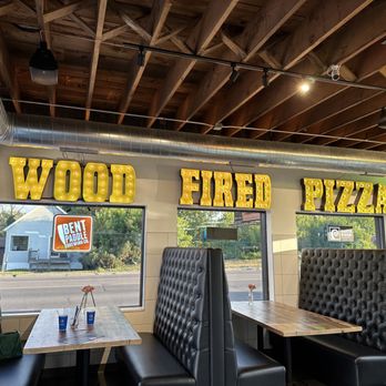 VITTA PIZZA CENTRAL ENTRANCE - Updated January 2026 - 92 Photos & 17 ...