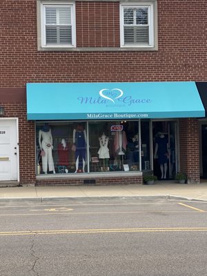MILAGRACE BOUTIQUE - Updated August 2025 - 217 S Main St, Wheaton ...