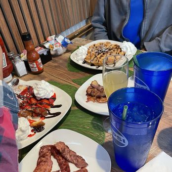 FIGMOR CAFE AND EATERY - Updated January 2025 - 116 Photos & 89 Reviews ...