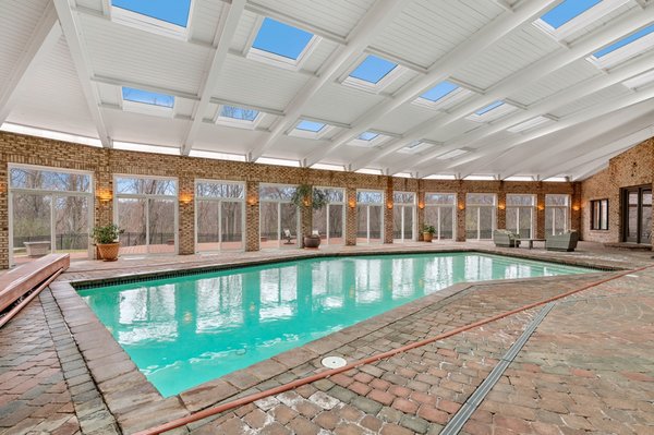 H&R ROOFING - Updated October 2025 - 81 Photos - 20 Cedar St ...