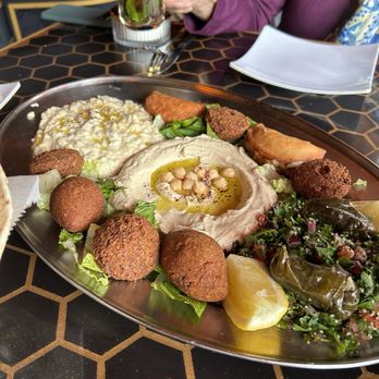 RANOUSH - Updated October 2025 - 329 Photos & 444 Reviews - 6501 Delmar ...