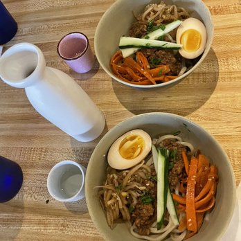 MOMS - 118 Photos & 85 Reviews - 190 Keawe St, Hilo, Hawaii - Japanese ...